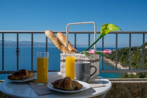 Apartamento (A2) | Vista para a água