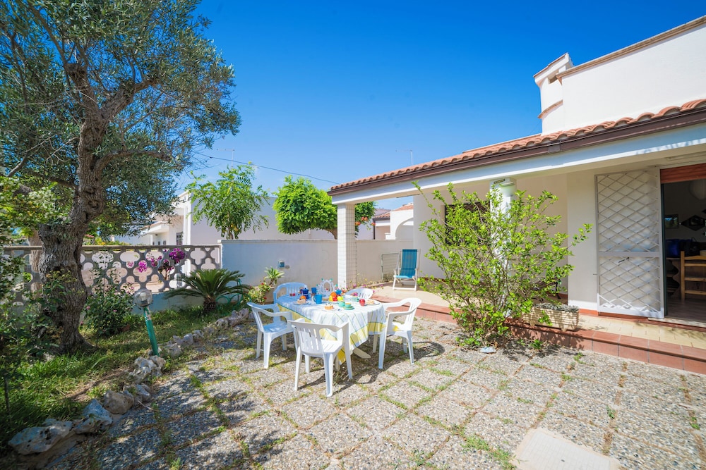 Villetta Fine Near The Sandy Beach - Torre Lapillo