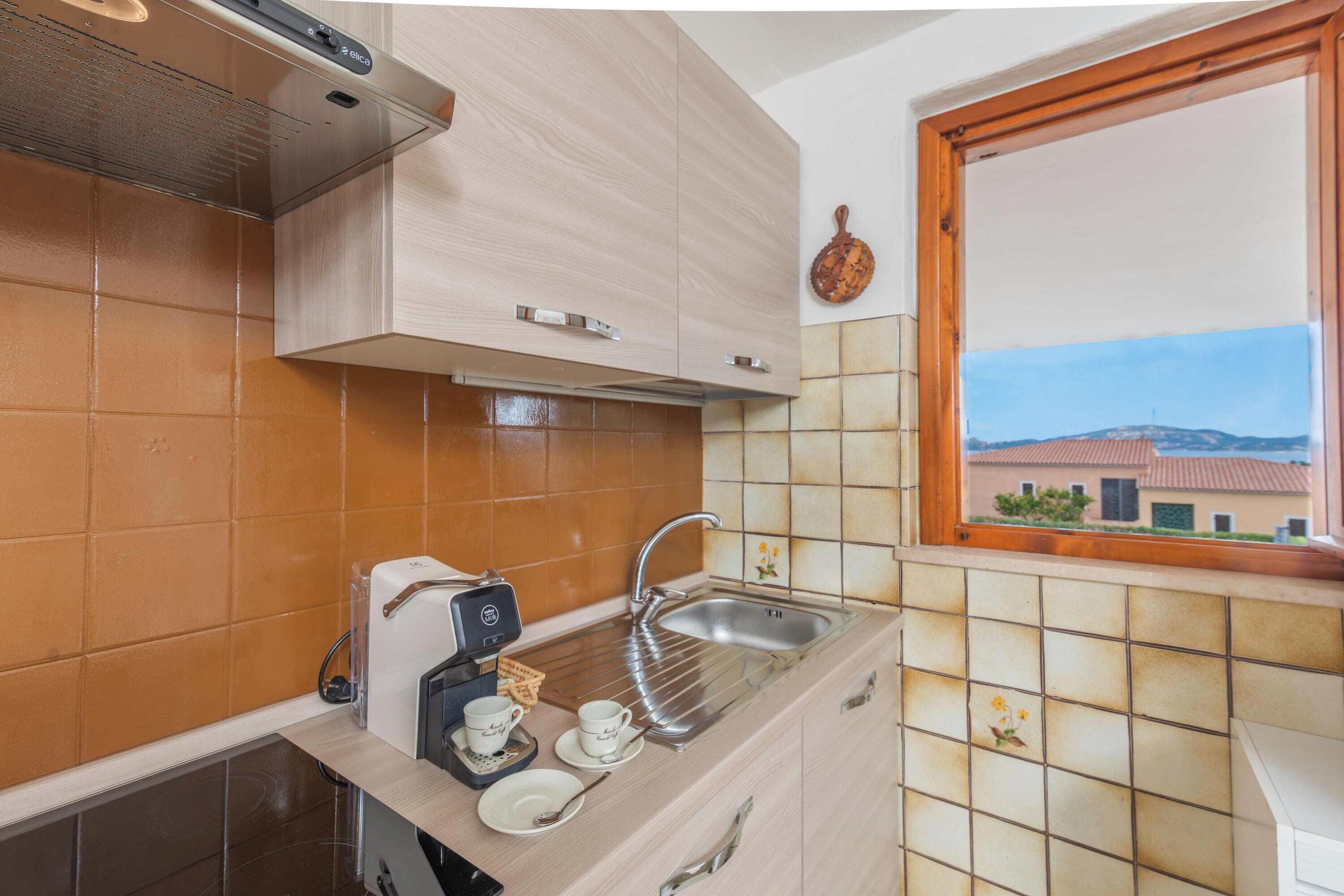 Apartamento família, vários quartos (La Lampara House) | Cozinha privada | Geladeira, micro-ondas, fogão, cooktop