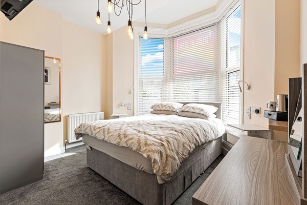 The B & B Blackpool - Blackpool