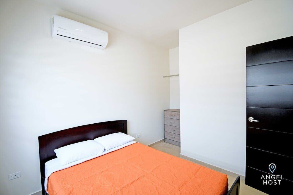 Relaxing Gated Retreat, Pool & Near Malecón - La Paz