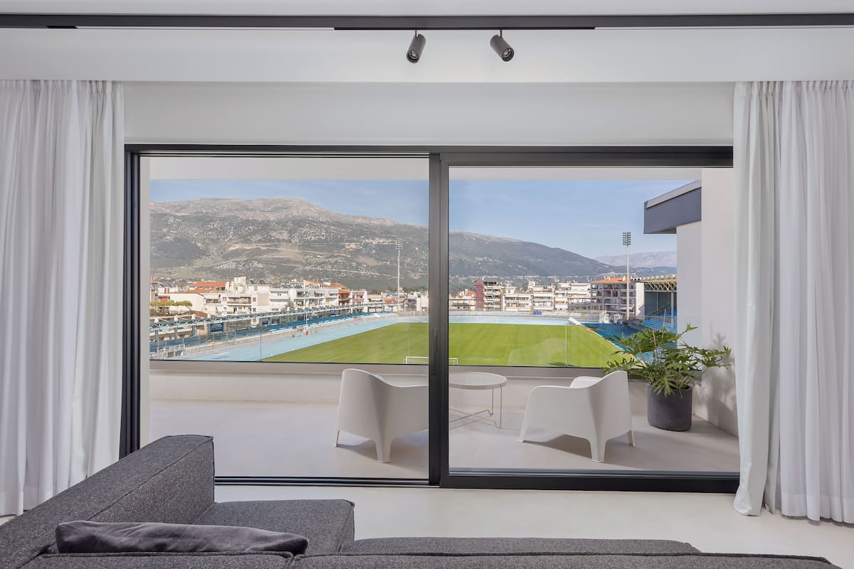 Superior Apartment with Balcony & Panoramic View | Terraço/pátio