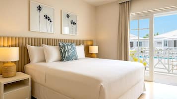 Quarto Standard, 1 cama king-size, vista para a piscina | Cofre no quarto, secretária