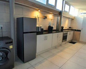 Casa de campo superluxo | Cozinha privada | Geladeira, micro-ondas, cooktop, máquina de café expresso