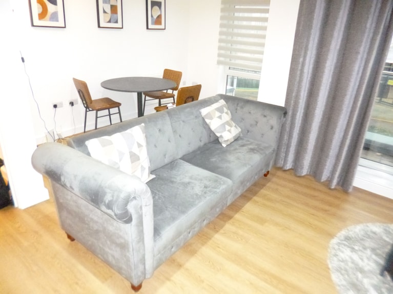 Charming Apartment Located Near Central London. - 해로