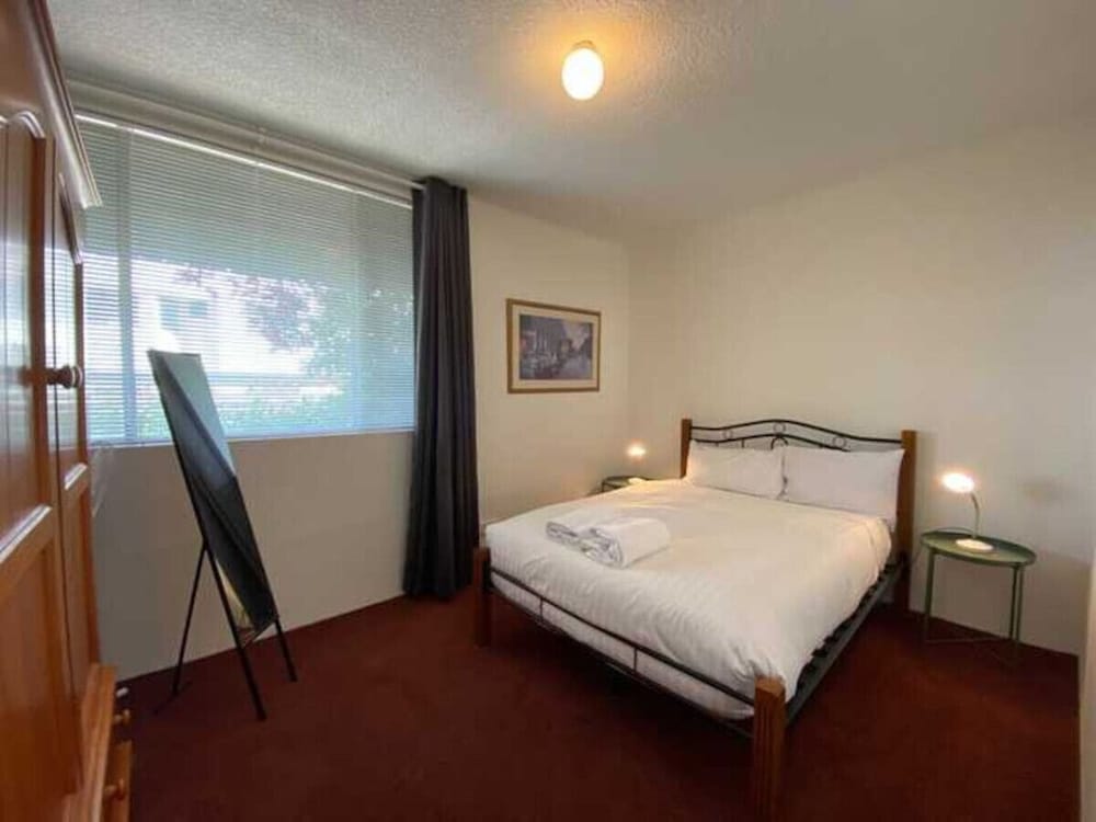 New To Vrbo: Quiet 2br Apartment With Garden Views In Griffith - Canberra