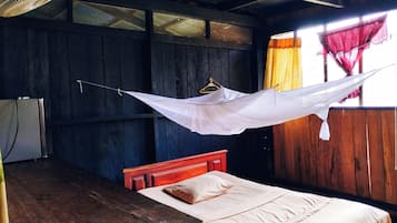 Quarto Básico | Secretária, secretária adequada para computadores portáteis