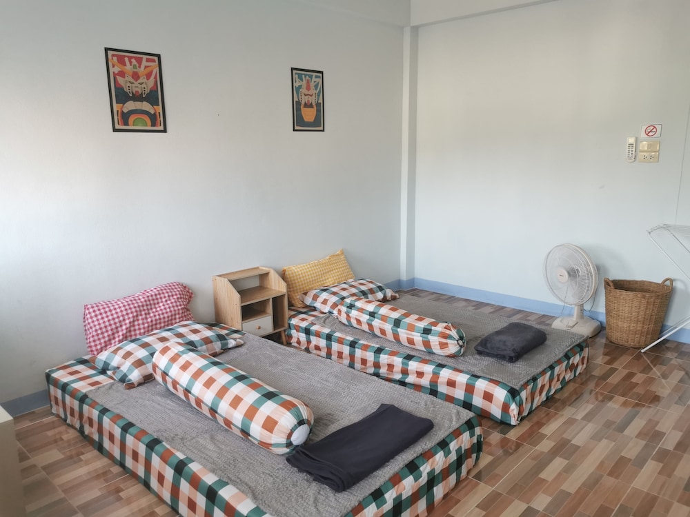 Private Room With 2 Beds - Chiang Mai