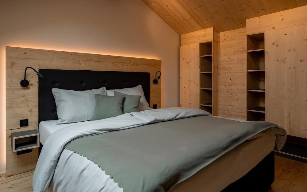 Holiday Apartments Ammerglück "Deluxe" - Oberammergau