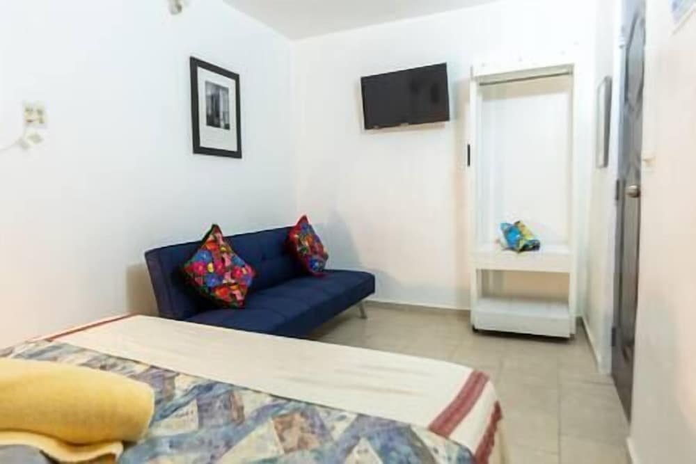 Suite 9 Maga: Connecting Option Available To Rooms 8 & 10 - Vieques