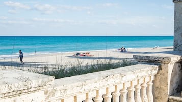 Casa, várias camas (Key Lime Bungalow 2 BD 1 BA with priv) | Praia