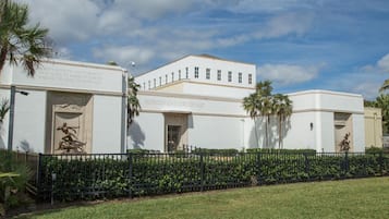 Casa, várias camas (Key Lime Bungalow 2 BD 1 BA with priv) | Exterior