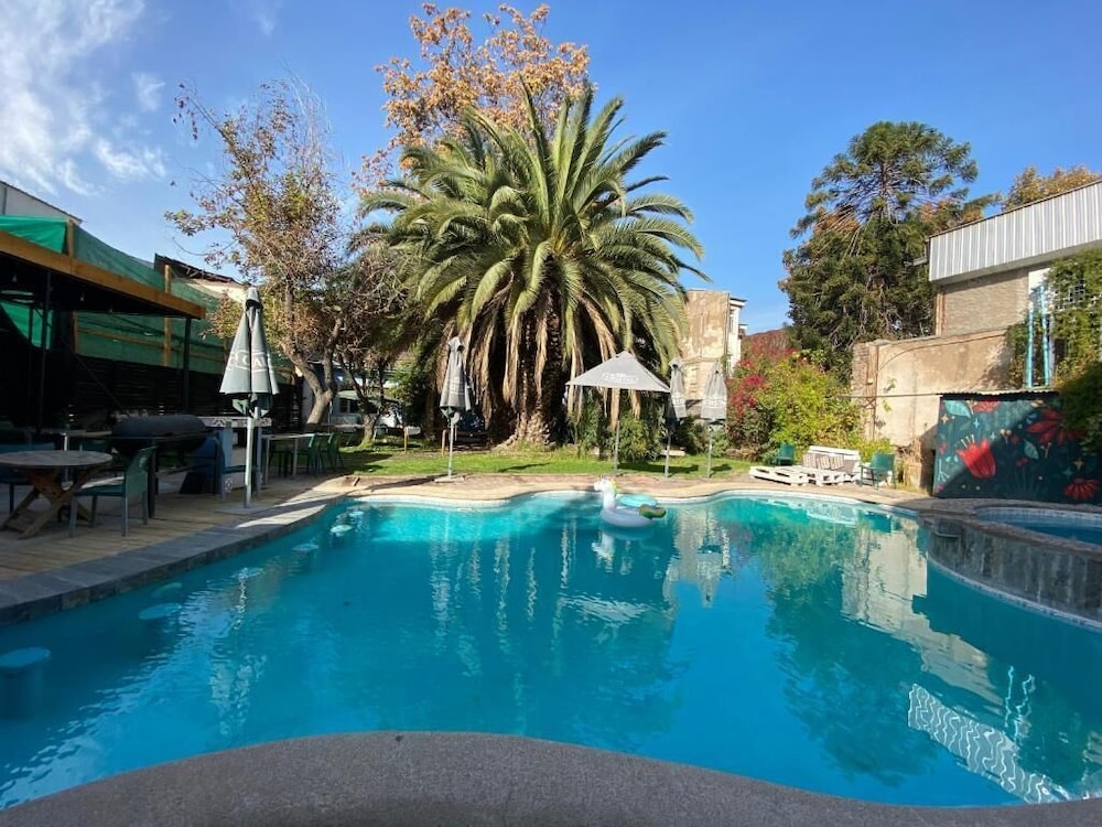 La Casa Roja Hostel - Santiago