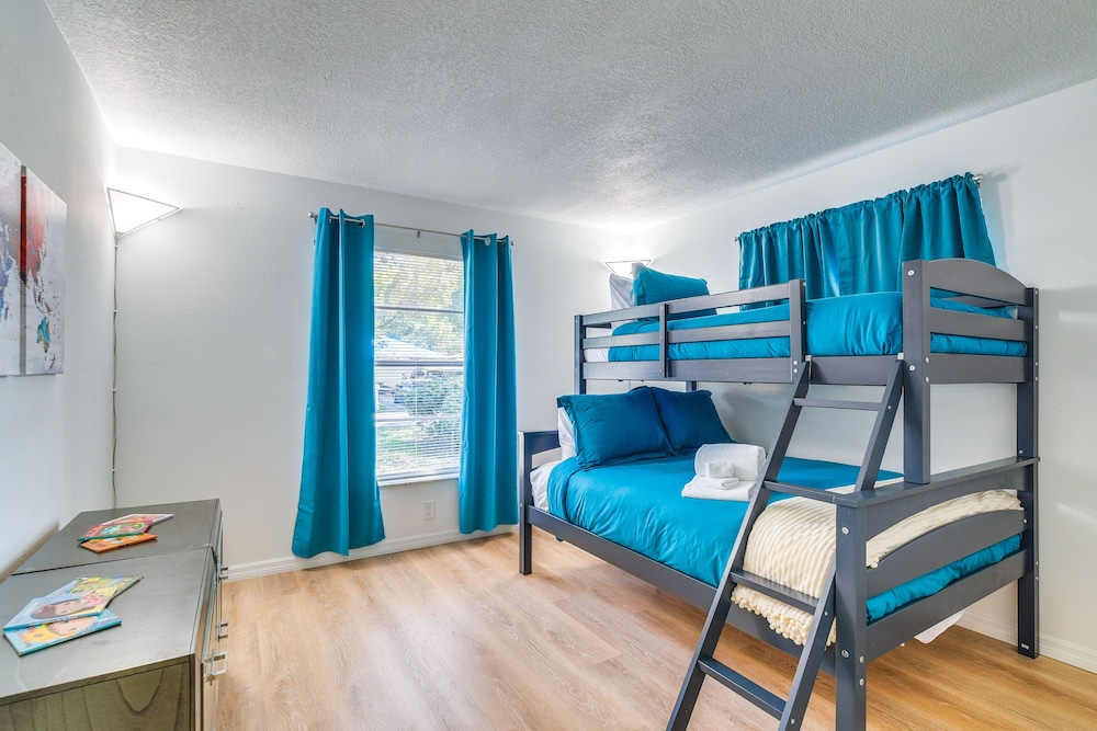 Home W/ Screened Porch, Near Weeki Wachee Springs! - Spring Hill