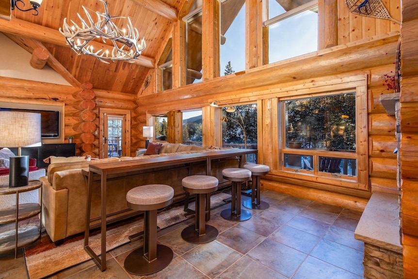 Luminary Log Chalet | Seclusion & Skiing Nearby, Private Hot Tub - Breckenridge, CO