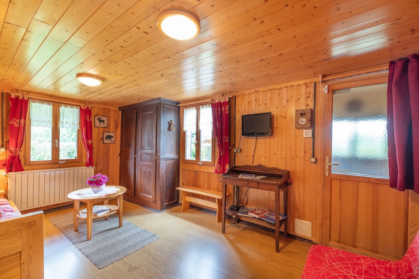Appartement "Le Vieux Chalet" Avec Vue Sur La Montagne, Jardin Privé Et Wi-fi - Lac de Pormenaz