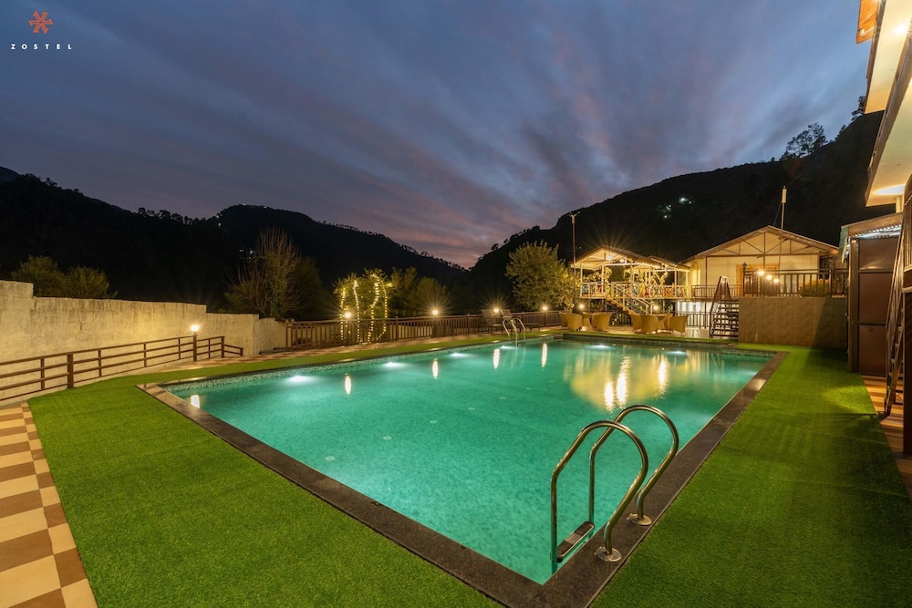 Zostel Plus Kareri - Punjab