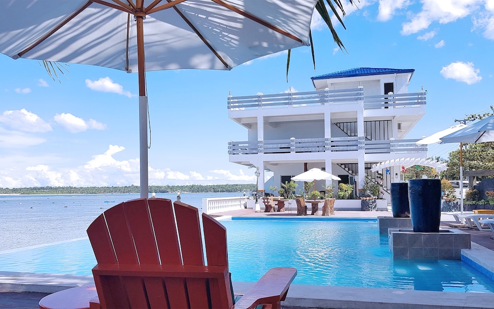 Casa Almarenzo Bed & Breakfast - Bolinao