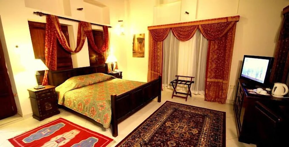 Dubai Guest House - Karachi