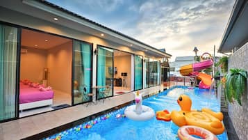 Piscina externa