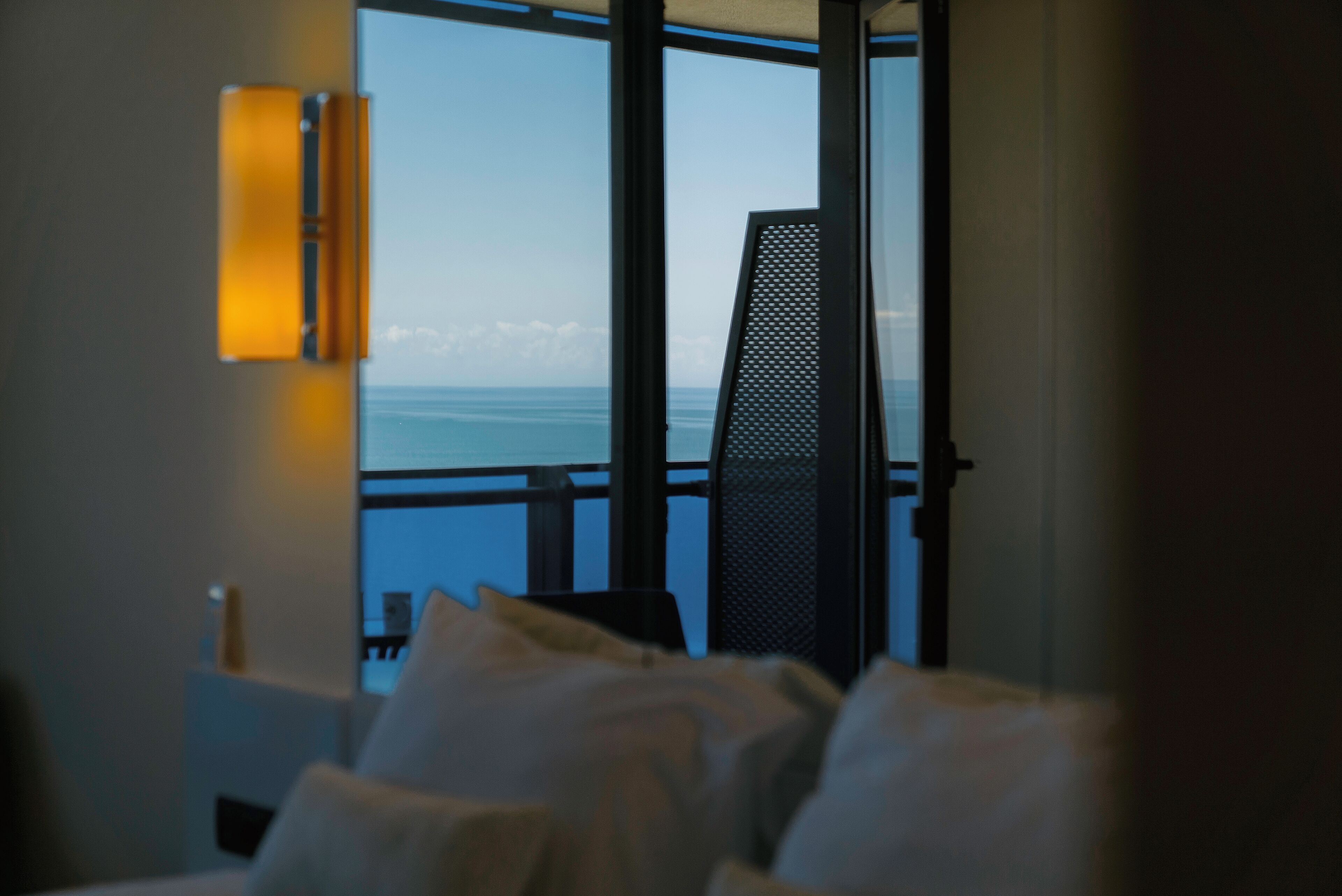 Apartamento superluxo | Roupas de cama premium, edredons de pluma, frigobar
