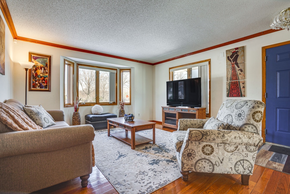 Minneapolis Family Home < 6 Mi To Boom Island Park - Minneapolis, MN