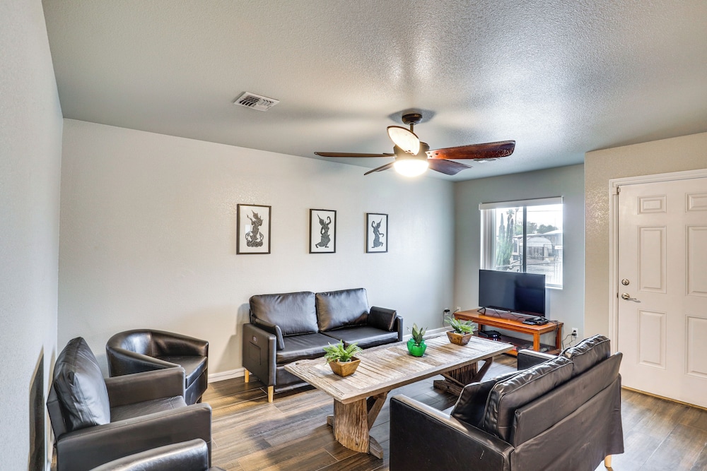 Fire Pit + Covered Patio: Bullhead City Escape! - Laughlin, NV