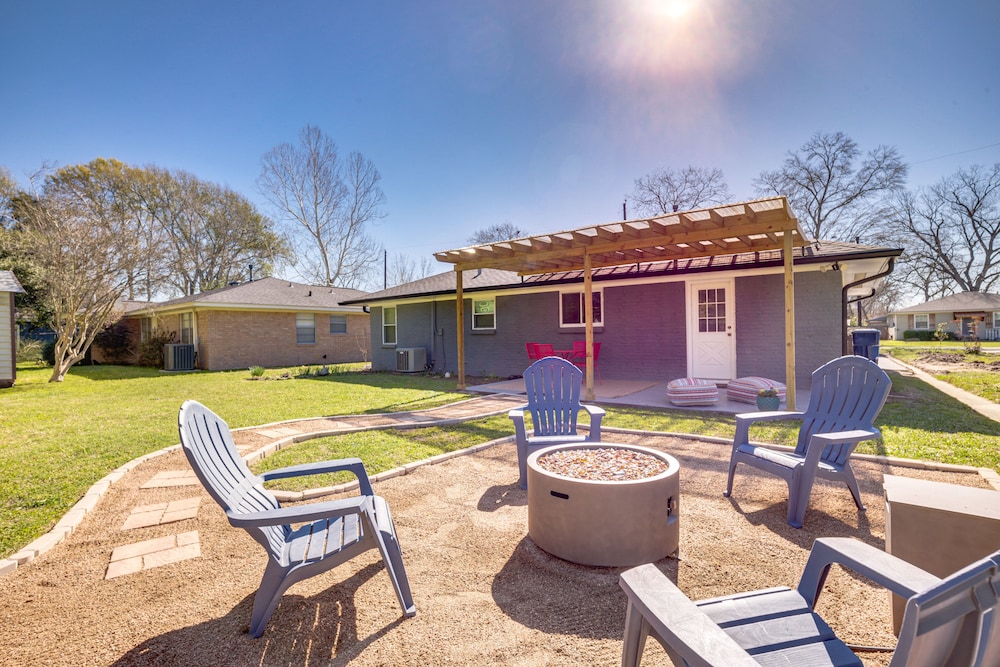 Pet-friendly Tomball Cottage: Steps To Downtown! - Houston, TX