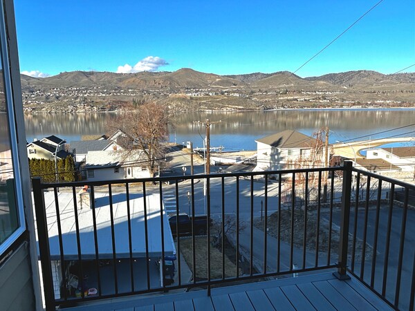 Water Street Retreat - Chelan, WA