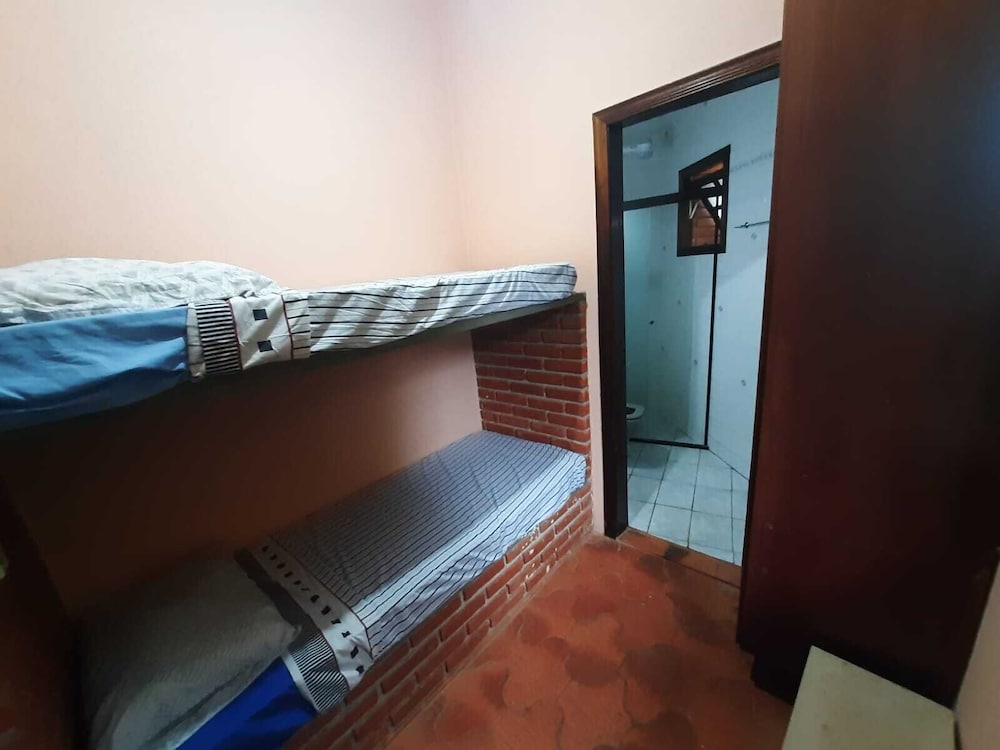 Country House Located In The Same Condominium As The Word Of Life Organization - Atibaia