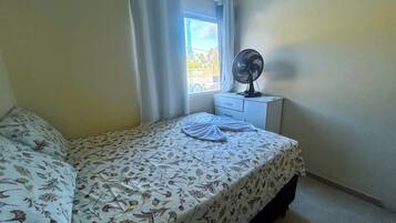 Apartamento Económico | Wi-fi grátis, roupa de cama fornecida