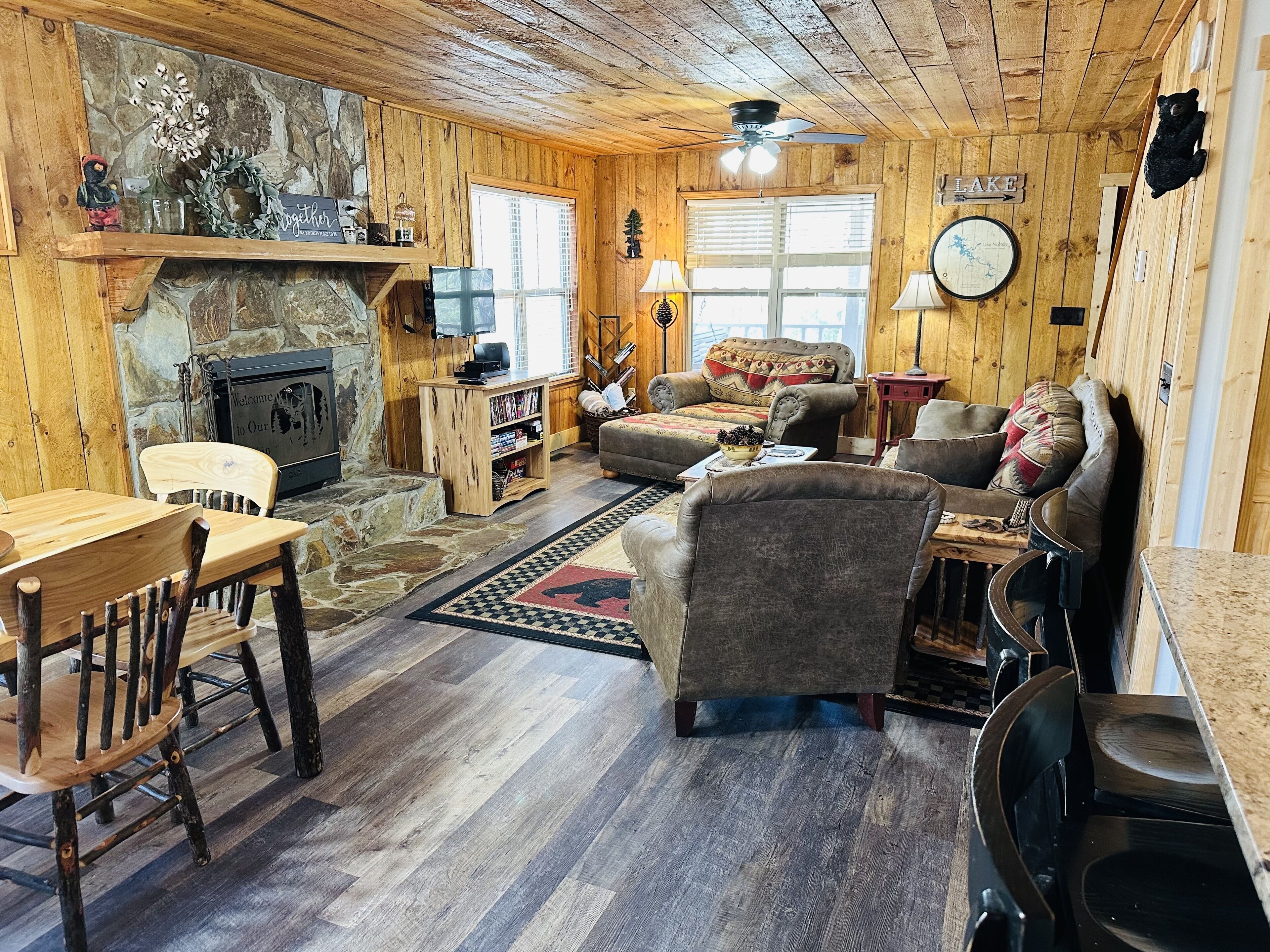 Cozy Cabin On Wooded Acre, Fire Pit, Games, Fully Equipped. Ucstr License#020096 - Blairsville, GA