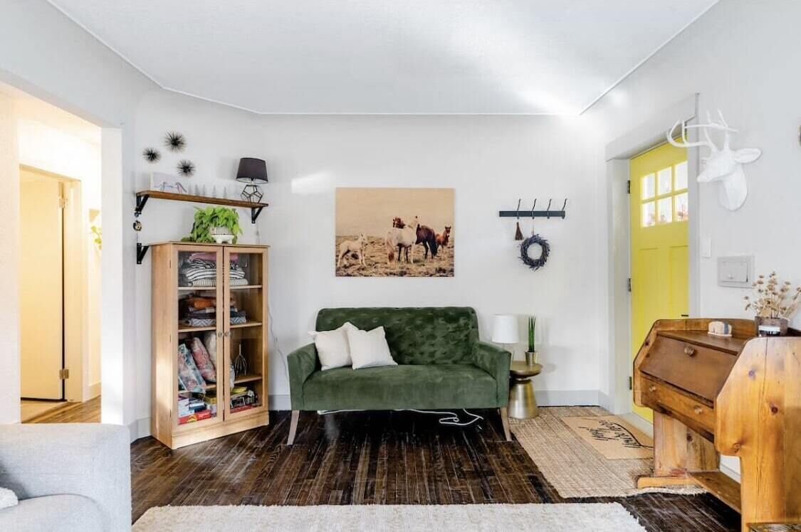 Unique Denver Designer Home 3 Bed/ 3 Bath - Littleton, CO