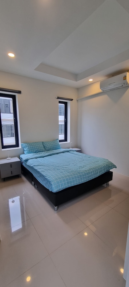 Cozy Workation House With Three Bedrooms And A Designated Co-working Space - 사무이섬