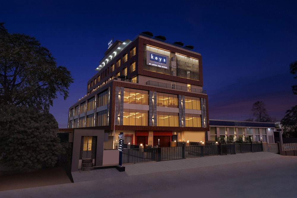 Keys Select By Lemon Tree Hotels Udaipur - Udaipur