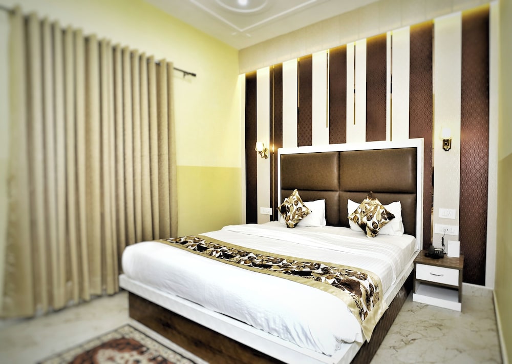 The Orchid Retreat - Agra