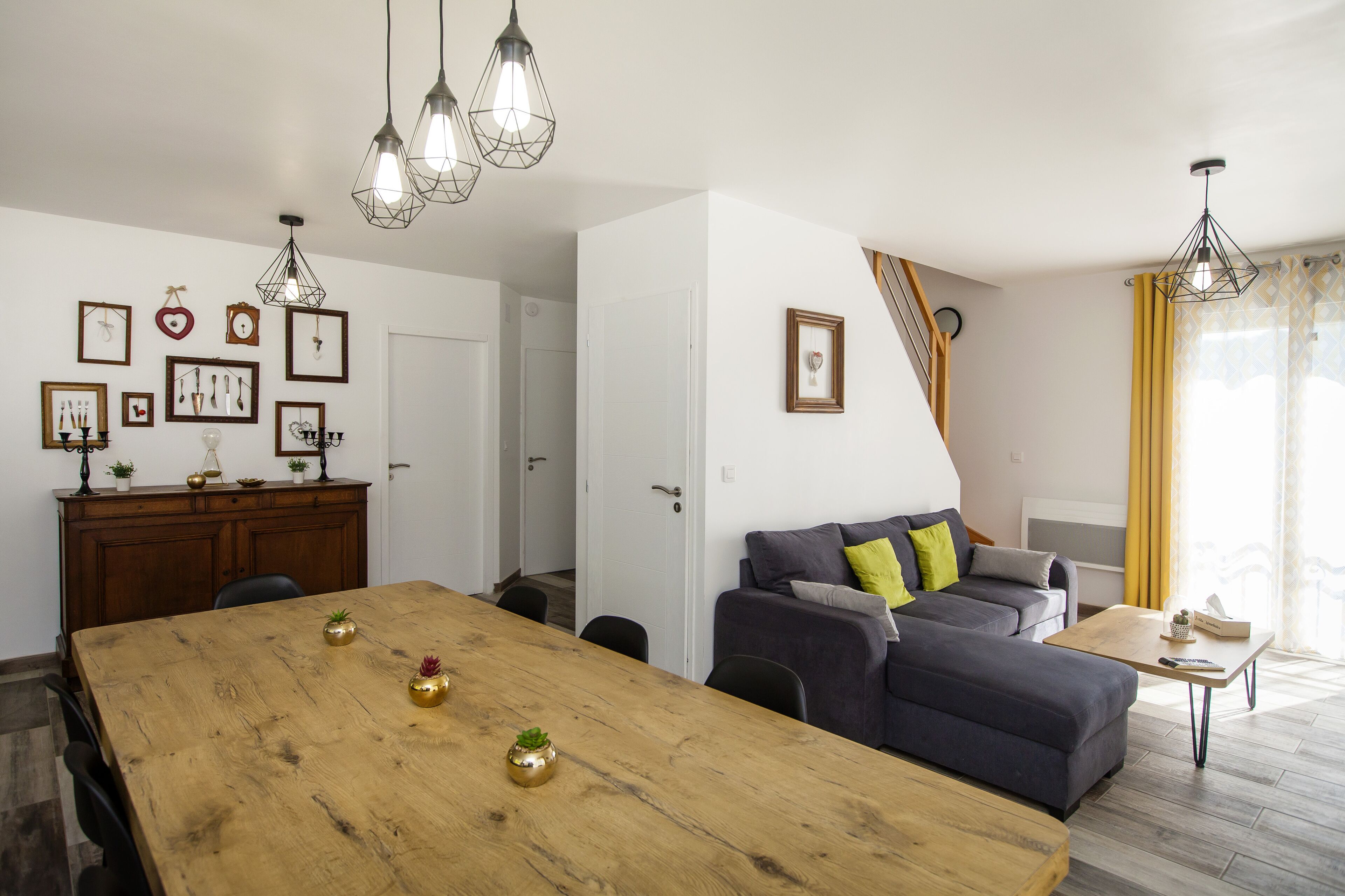 Gîte Le Haut Rivage, Maison Individuelle Avec Garage - Ardennes