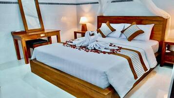 Suite Standard | 1 quarto, secretária, secretária adequada para computadores portáteis