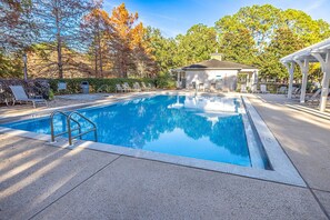 Casa, 3 quartos | Piscina | Uma piscina aquecida