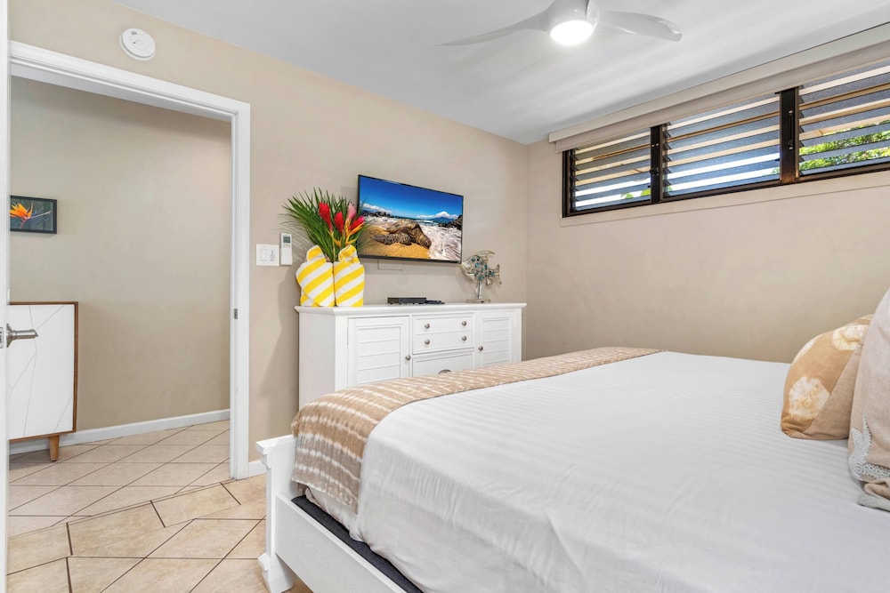 Exquisite Oceanview - Kihei Surfside #310 - Your Gateway To Maui Bliss! - Kilohana Drive, HI