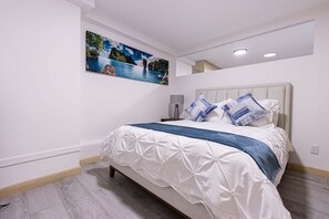 Apartamento conforto, 2 quartos, cozinha | Cofres nos quartos, escrivaninha, espaço de trabalho para notebook