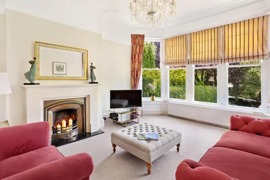 Luxury Harrogate Townhouse Apartment With Parking - Harrogate