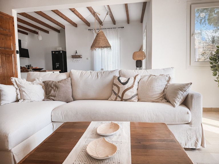 Incredible View & Spacious, Luxury Family-sized Home 5-minutes To Town & Beach\n - Mykonos