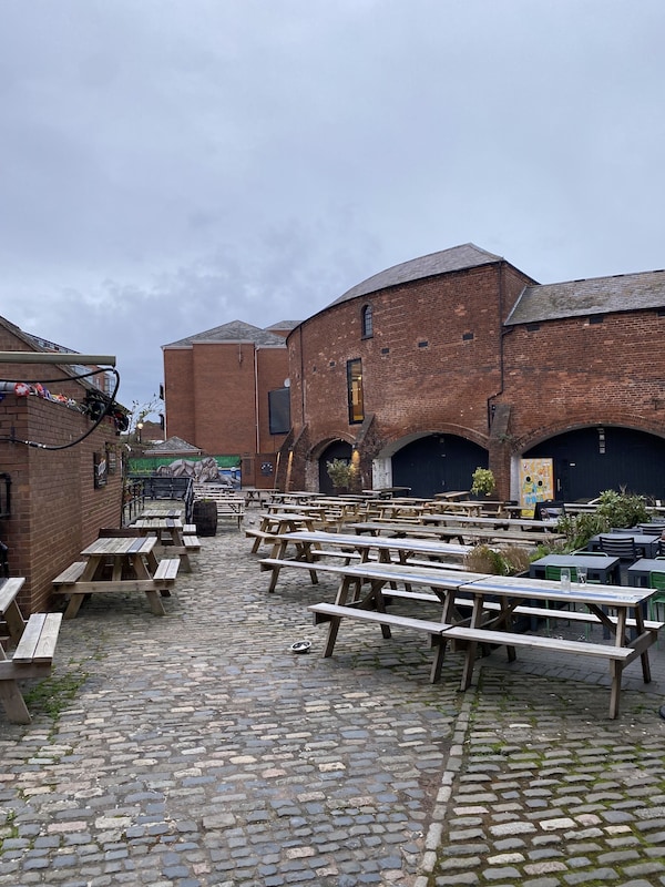 The Boathouse Waterside - Worcestershire
