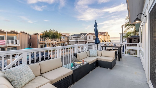 Ocean Breeze Ii By Avantstay Steps To The Beach! - Tustin, CA