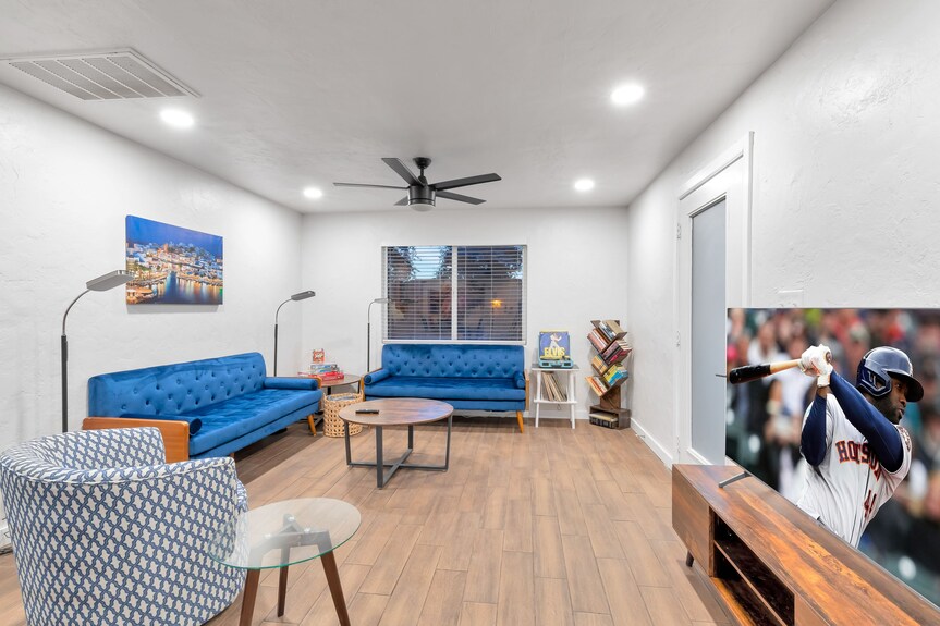 Biltmore Bungalows Triplex W/heated Pool, Carports, 9 Smart Tvs, W/d, Fast Wifi - Phoenix, AZ