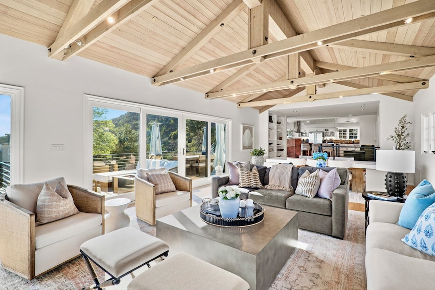 The Malibu Cloud House -> ¡Junto A La Playa Y Con Vistas Al Cielo Y Al Océano! - Malibú, CA