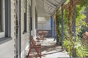 Casa | 4 quartos, secretária 