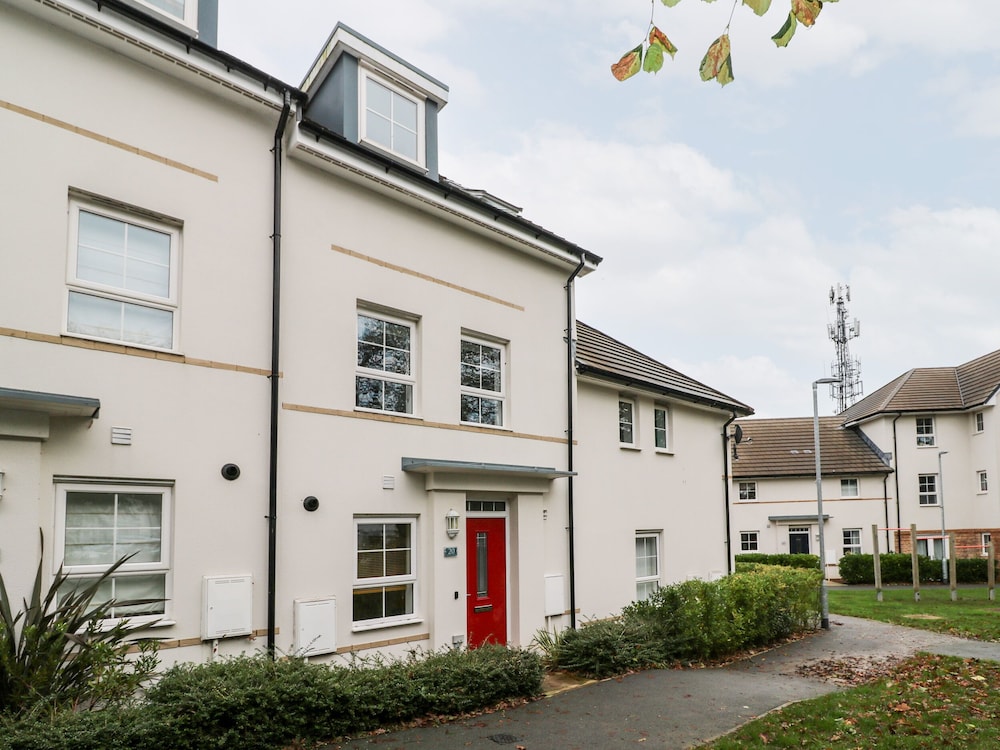 20 Bishops Way - Falmouth