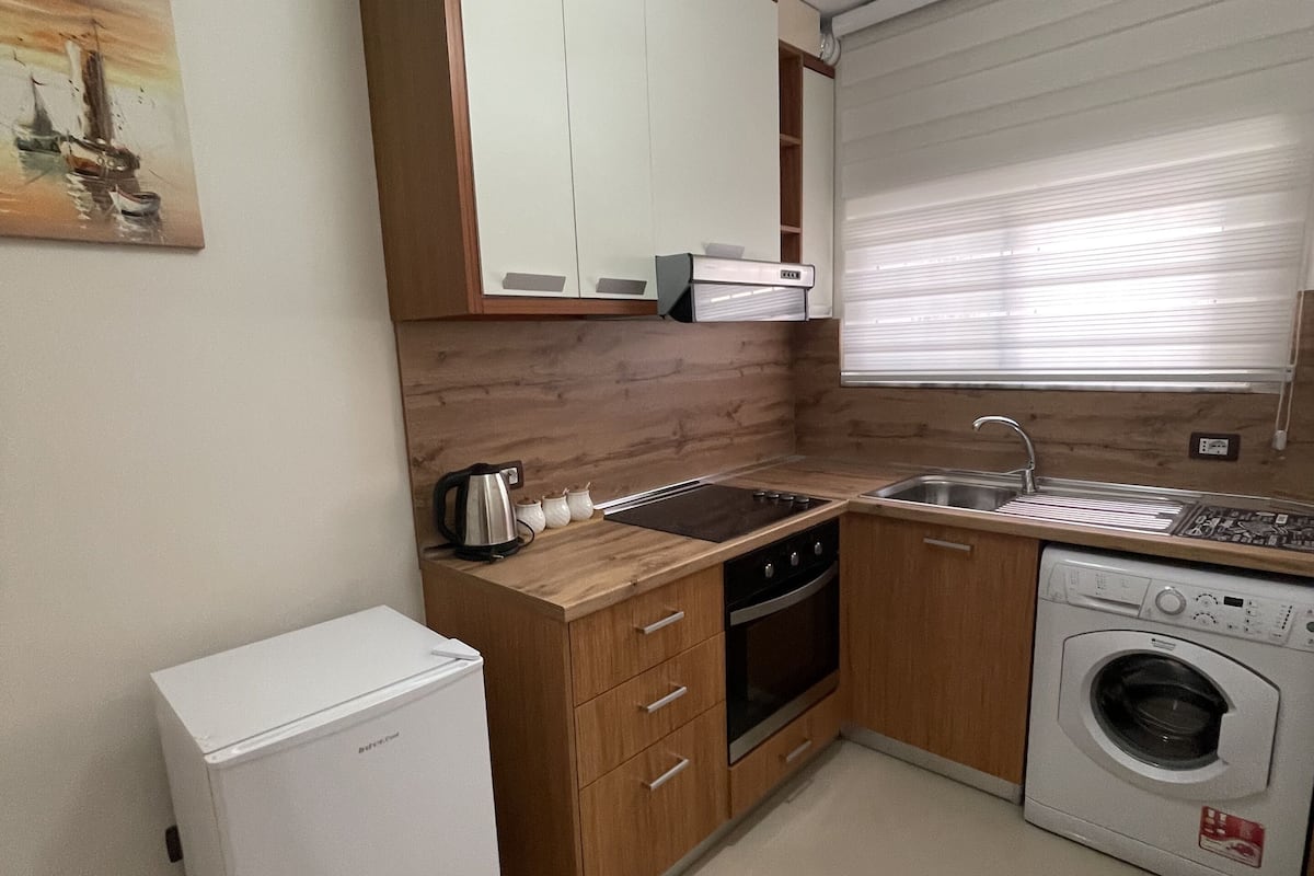 Apartamento conforto, para não fumantes, cozinha | Cozinha privada | Geladeira grande, fogão, torradeira